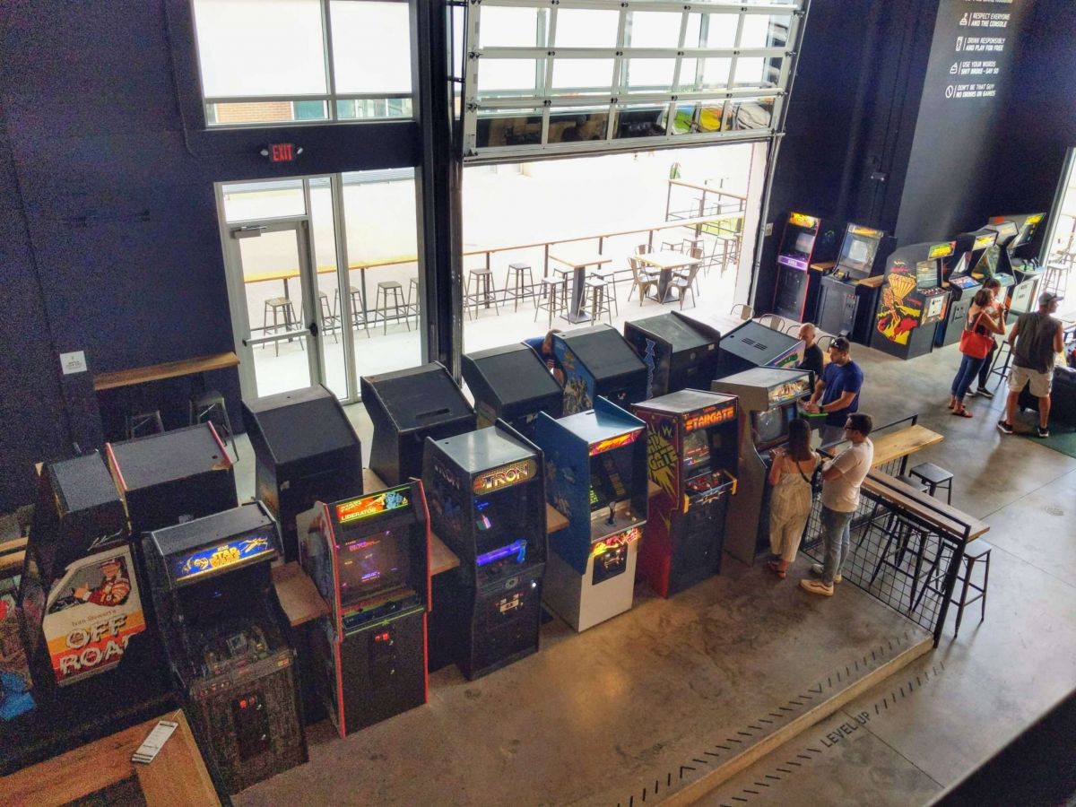 16-Bit - a 90s Arcade on Mass Ave. in Indianapolis - Cornfields and ...