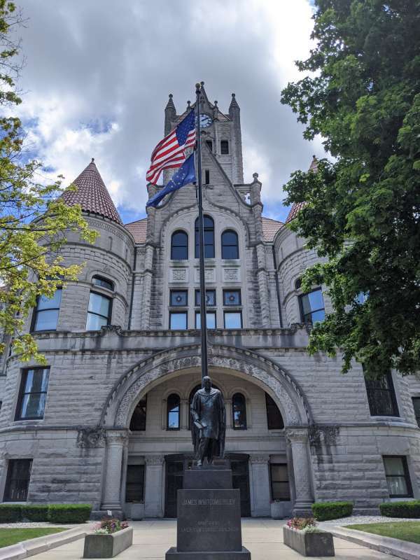 Spend a day in Greenfield, Indiana - Cornfields & High Heels