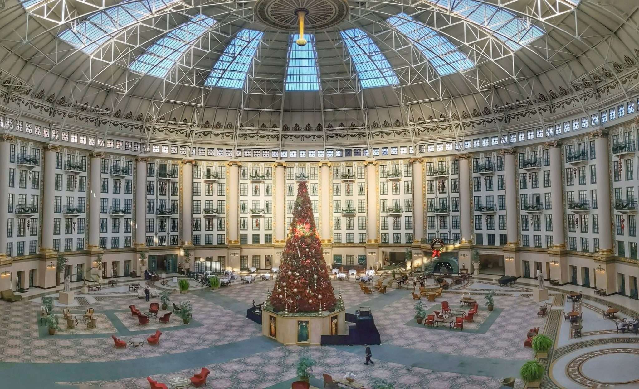 Top Indiana Annual Christmas Festivities & Events - Cornfields and High ...